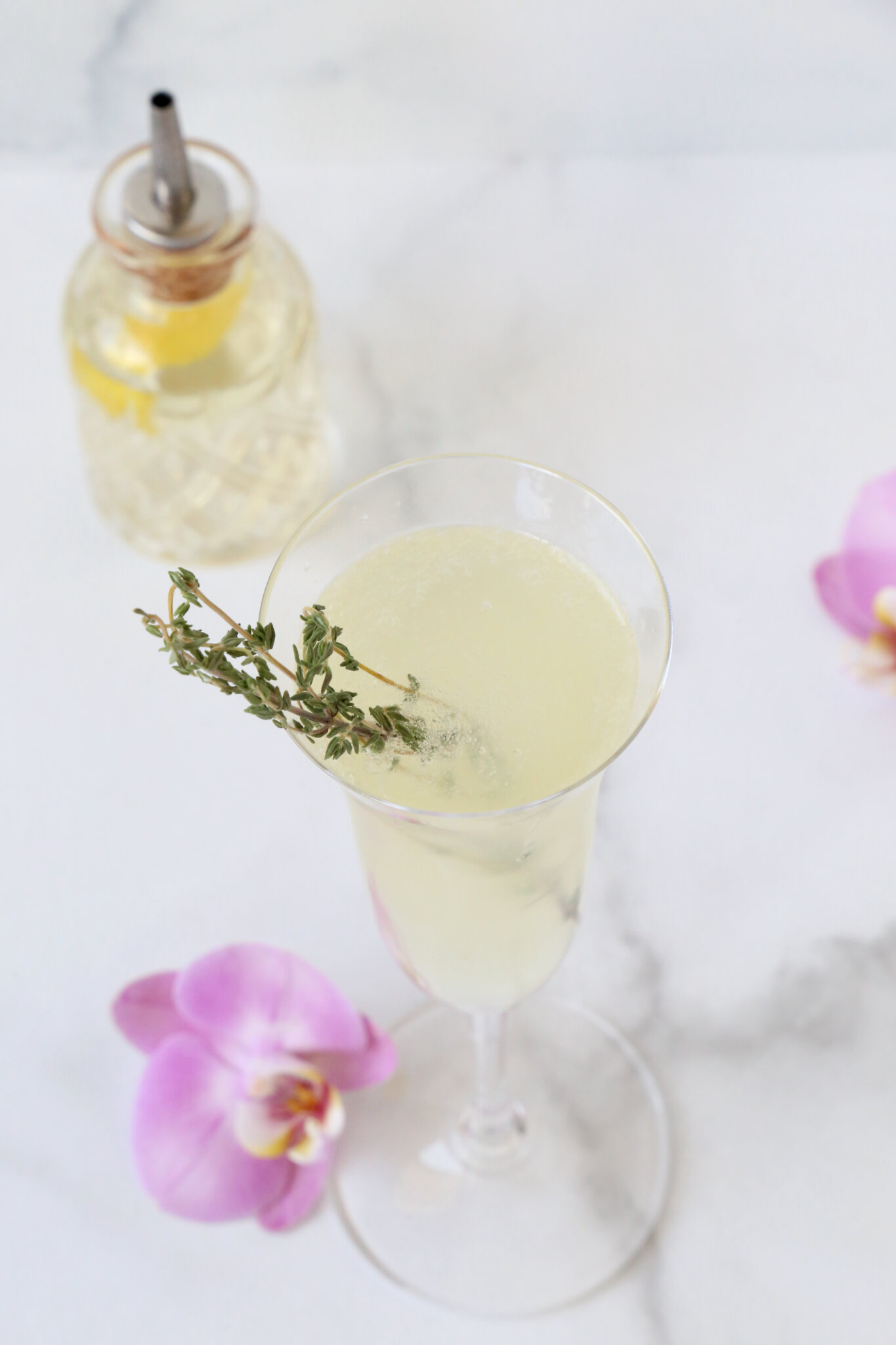 Classic French 75 Cocktail - Joy + Oliver